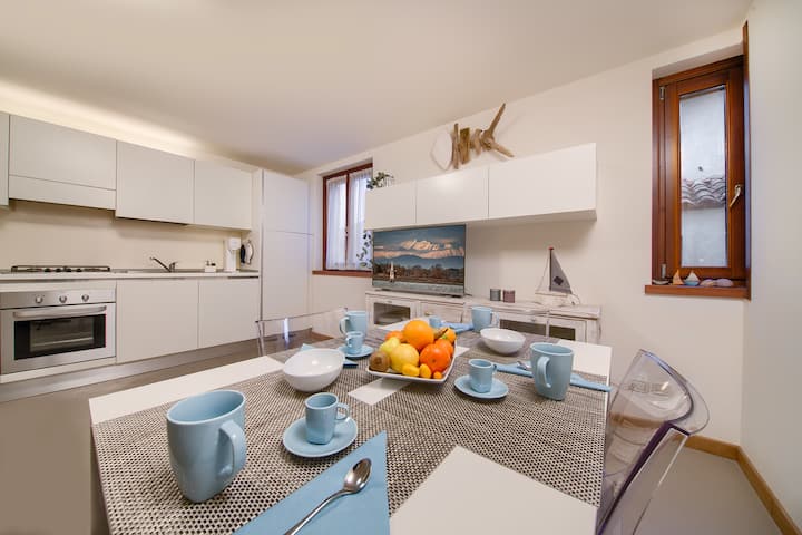 Vivi Il Centro Storico Ma Con Il Mare A Due Passi - Grado