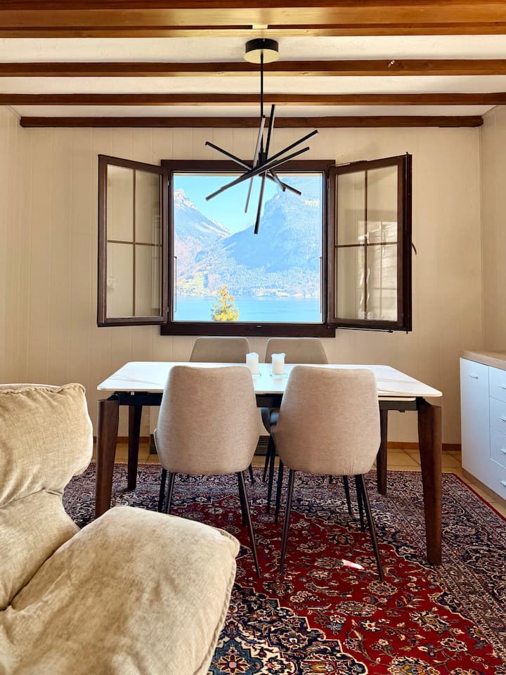 Traumhafte Seesicht | Chalet Apartment Faulensee - Spiez