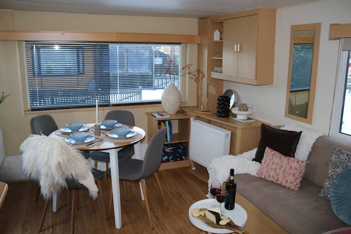 Boslodge 'T Wims, Heerlijke Chalet Met Overkapping - Drenthe