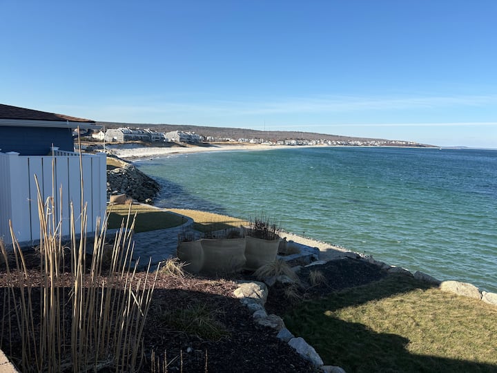 Robin's Seaside Nest, White Horse Beach - White Horse Beach