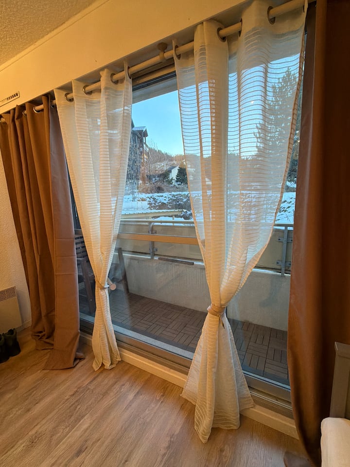 Studio En Plein Centre De La Station D’auron - Auron