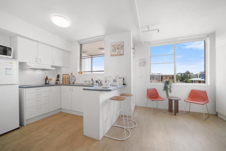 Comfy Studio In Central Bondi, Walk To The Beach - Bondi Beach