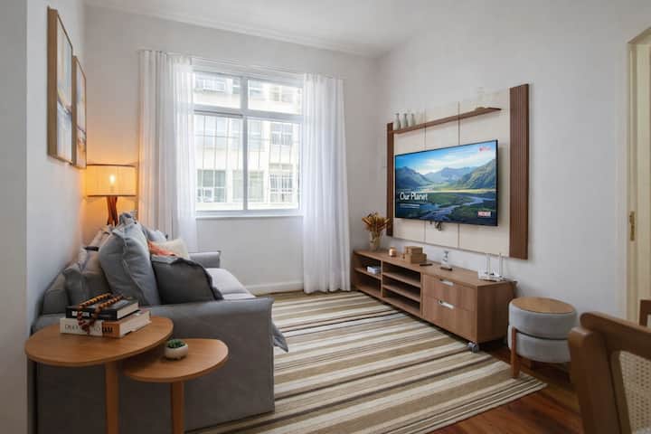 Lindo Apto 2 Quartos Em Icaraí A Uma Qd Da Praia - Niterói