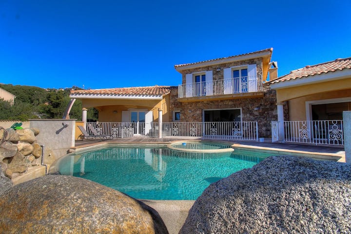 Villa Spacieuse Climatisée, 4 Chambres, Piscine. - Propriano