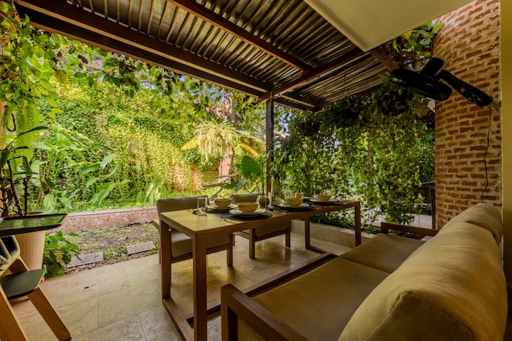 Colonial Elegance In Historic Center /Pool / Gym - Colombia