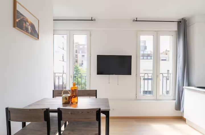 Newly Renovated Flat Near Paris -15min Ideal For 4 - Clichy