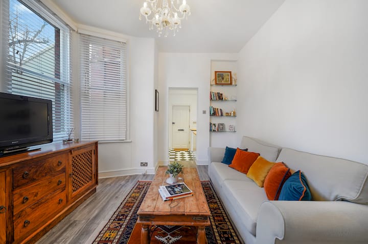 Cozy 1-bed Flat W/ Private Entrance In Hampstead - Camden, AR