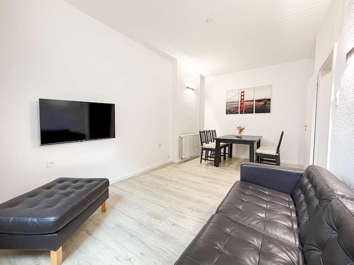 Central Bremen Apartment W/balcony & Parking, Wifi - Bremen
