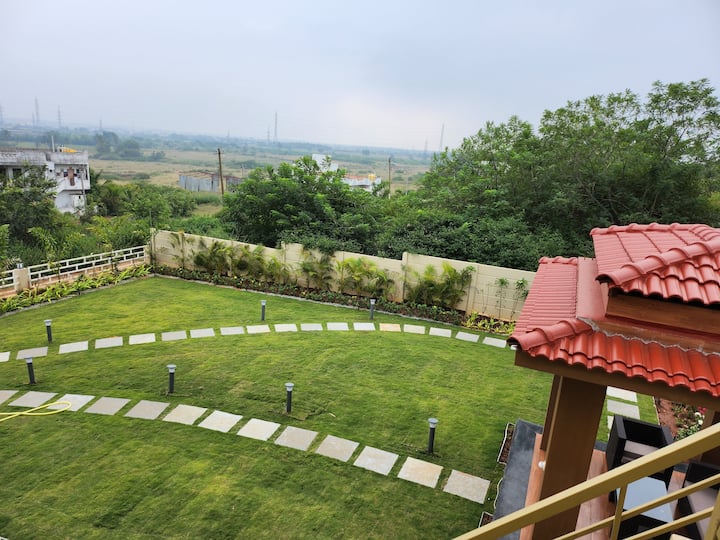 Nilgiris-house In The Nature - Gadag