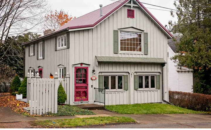 The Carriage House In Hammondsport Ny - Hammondsport, NY