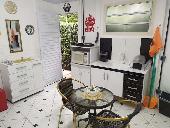 Flat - Pousada - Kitnet Mobiliada Confortável - Atibaia