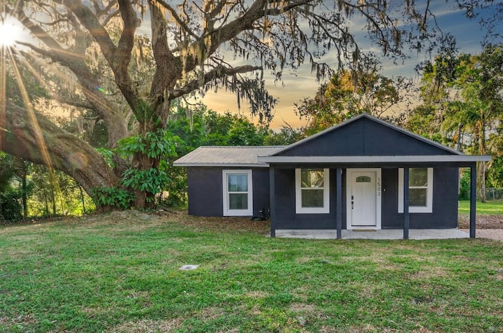 Cozy Cottage In Mount Dora With Boat/rv Parking - Mount Dora, FL