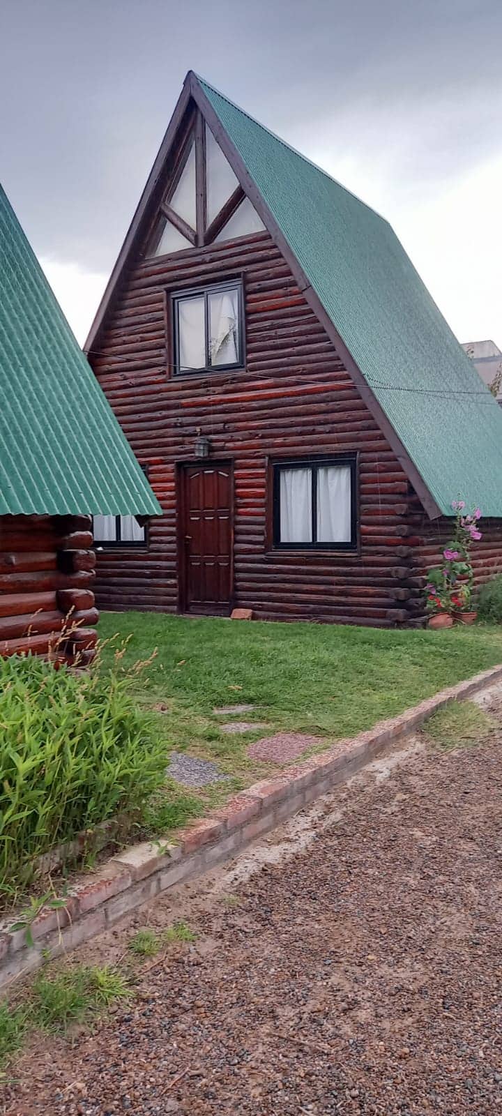 Un Espacio Familiar Y Acogedor En Patio Arbolado - Puerto Madryn