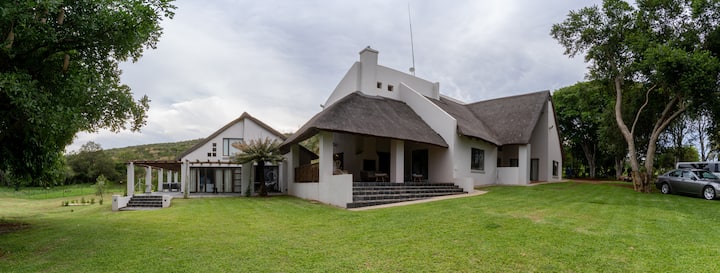 Room At Pecanberry House - Hartbeespoort