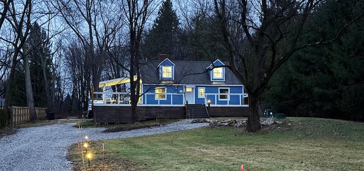 Heather's Irish Cottage - Aurora, OH