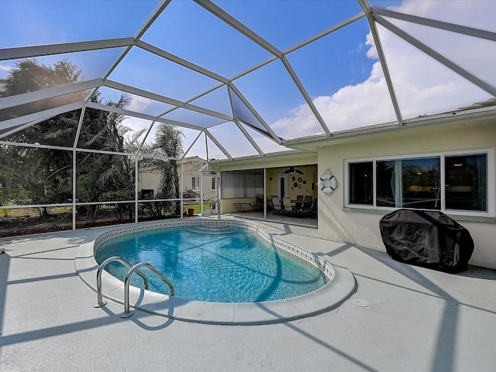 Sunset Serenity Pool Home - Englewood, FL