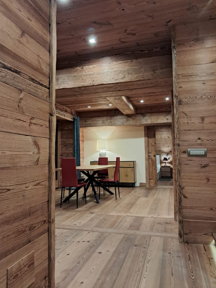 Alloggio Di Pregio Zona Centro Viale Monte Bianco - La Thuile