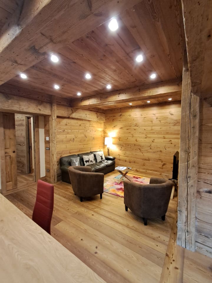 Le Refuge | Apt Charme Courmayeur Centro | Parking - Courmayeur