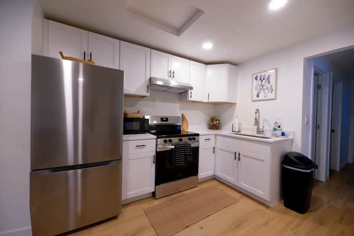 Modern Luxe 2br Retreat Near Pdx & Dt Vancouver - Vancouver, WA