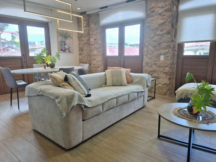 Charming Casco Viejo Flat With Parking And Pool - Panama