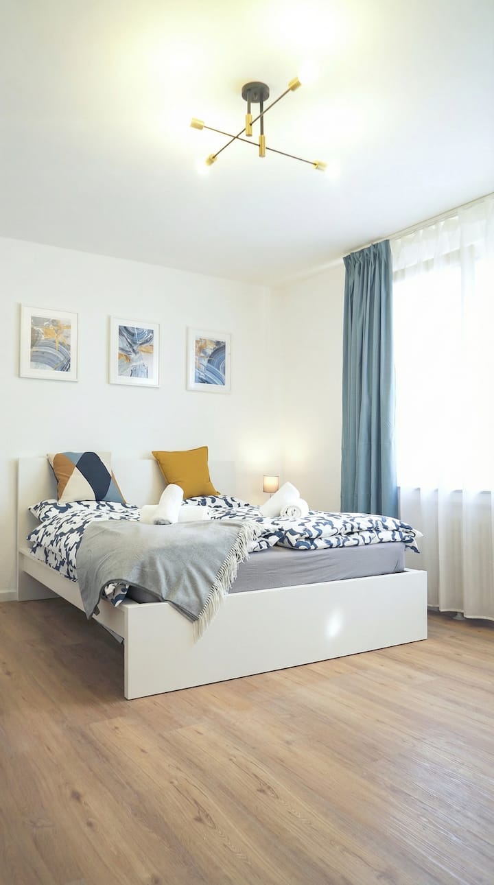 Modern Central Apartment In Düsseldorf - Düsseldorf