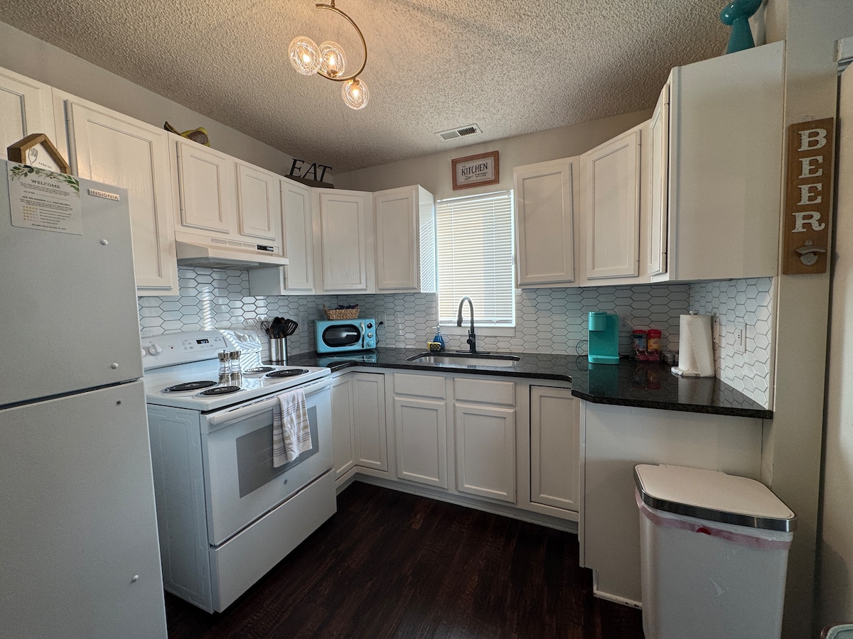 A poca distancia en auto de hospitales locales | Lote cercado ...