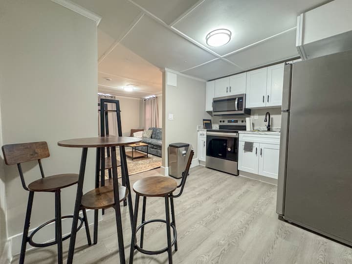 Concord Nh-queenbed-fast Wi-fi-convenient Location - New Hampshire (State)