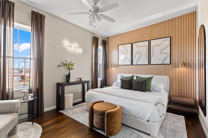 The Bricklight | Elevated 3br + Parking In Soulard - St. Louis, MO