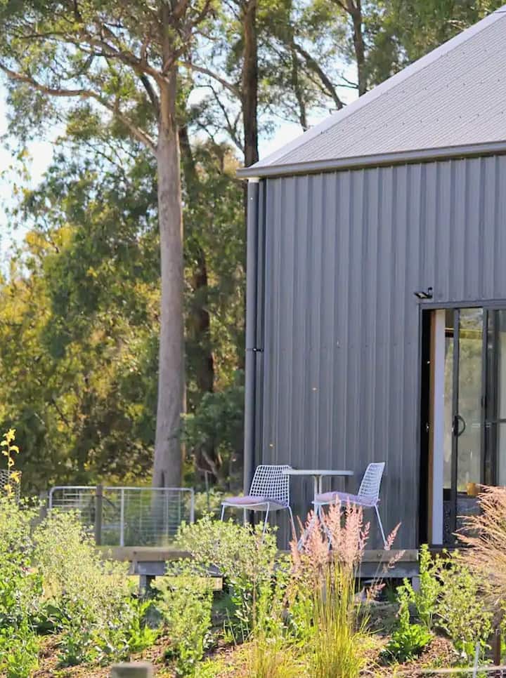 Sidmouth Farm Stay In Tasmania's Wine Region - Tamar Valley