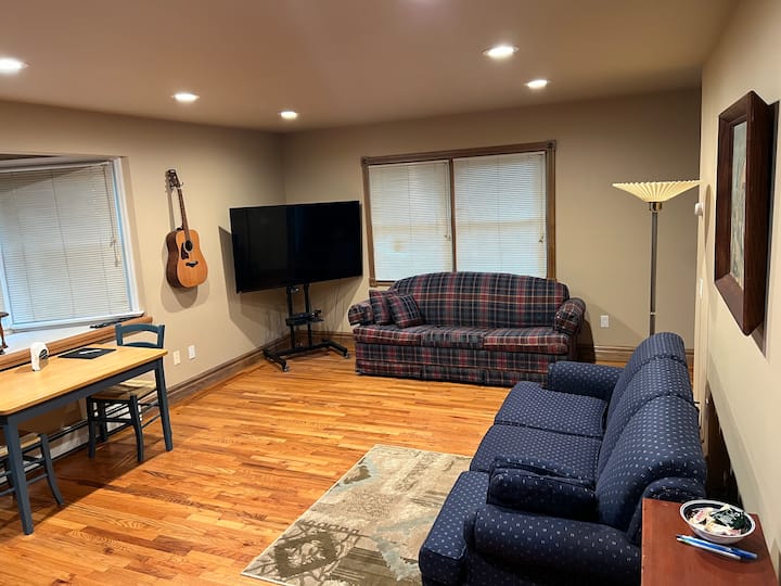 Fully Furnished One Bedroom Apartment - Voorhees State Park, Glen Gardner