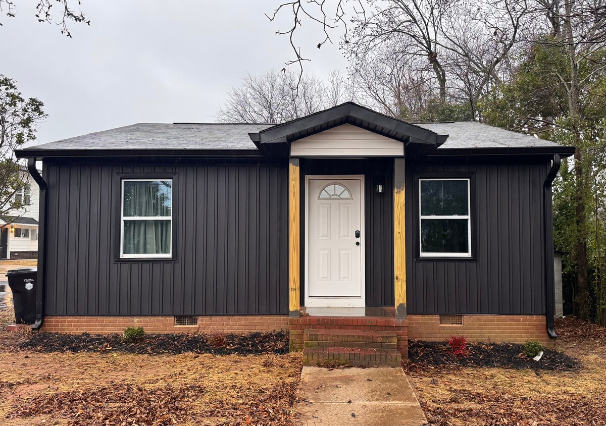 Séjour confortable de 2BR | Proche de tout - Maisons à louer à Concord ...