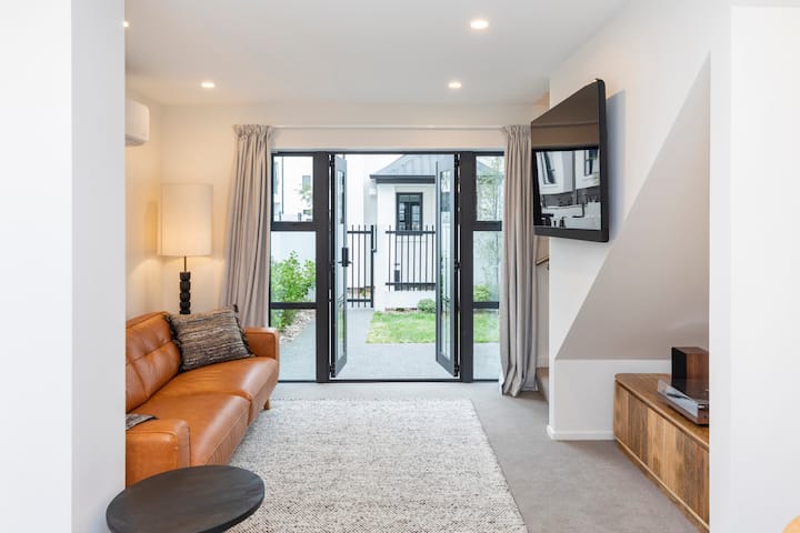 Central Christchurch Retreat | Premium 2br 2ba - Christchurch
