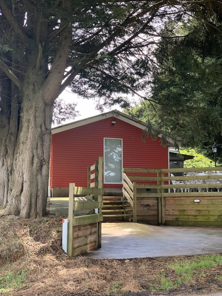 Little Red Cabin - Mirboo North