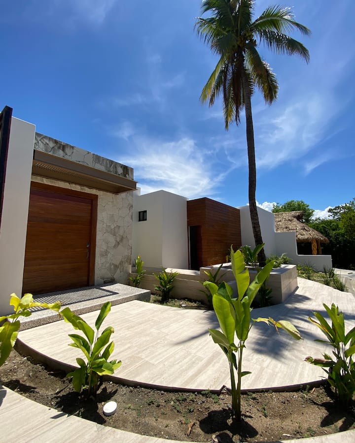 Casa Victoria, Residencia En Manzanillo - Manzanillo