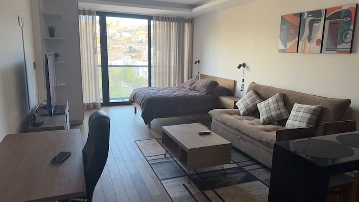 Monoambiente Moderno Con Balcón + Wifi Rápido - La Paz