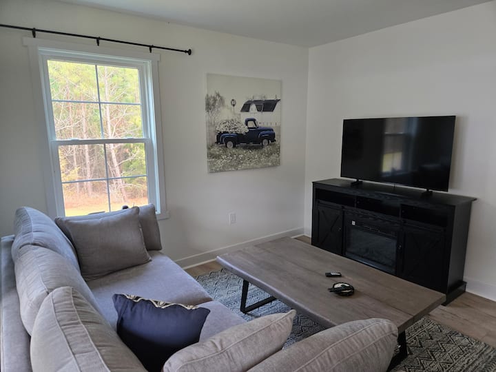 New Farm House On 130 Private Wooded Acres. - Bear Creek Lake State Park, Cumberland