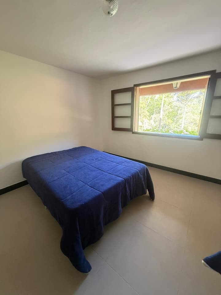 Quarto Privativo Para Até 3 Pessoas |Vista Verde - Nova Friburgo