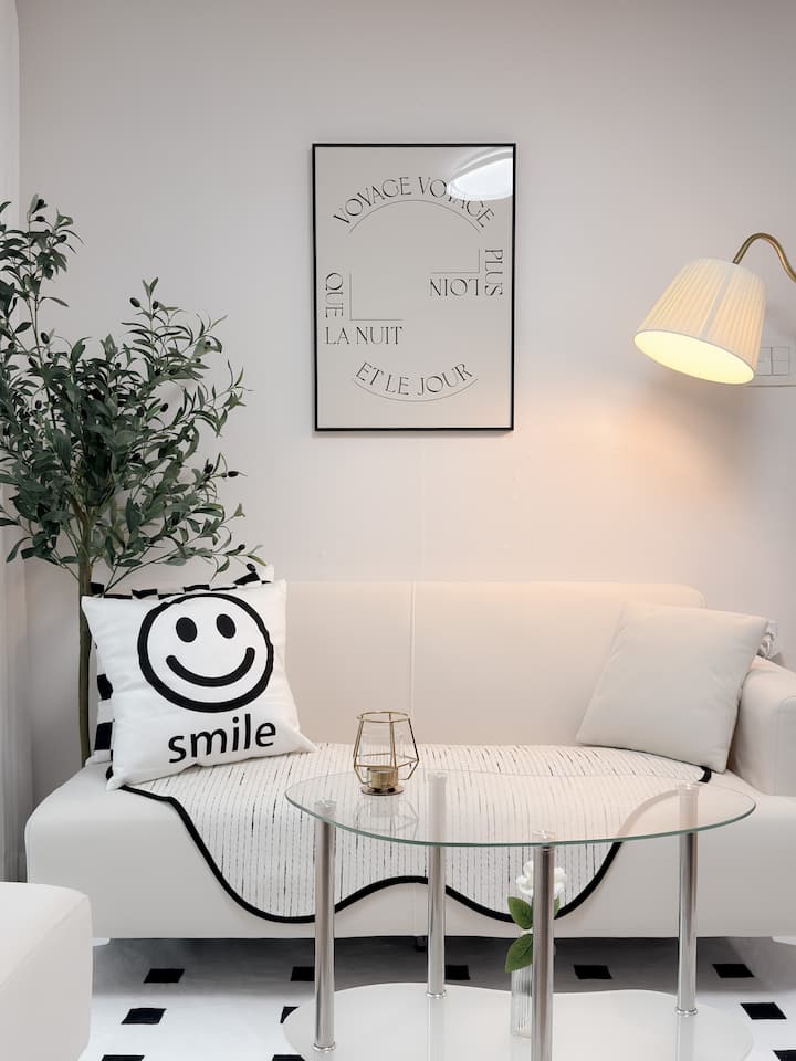 청담/압구정로데오/청담역 도보 8분/퀸침대 3 /최대 6인 /강남 쇼핑·관광.웨딩 - Seoul