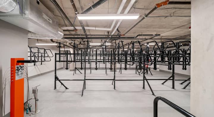 Landing | Modern 1bd, Gym - 시애틀