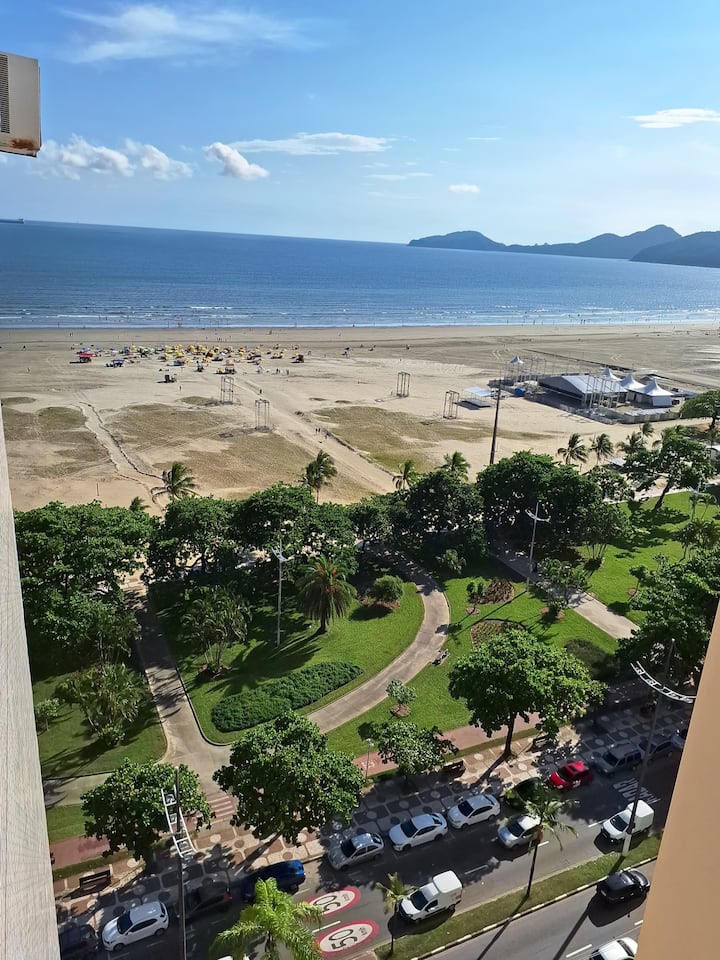 Beachfront In Gonzaga/air Conditioning/near Malls - Santos State