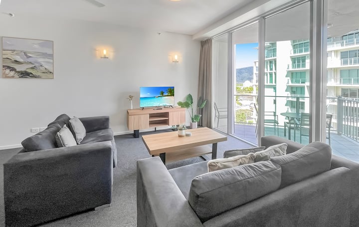 '96' Esplanade Retreat — 1br | 1ba | Carpark - Cairns