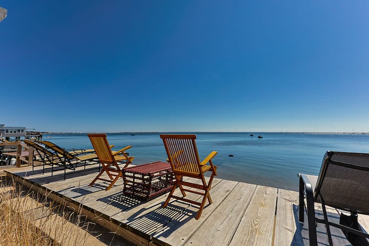 1 Br | Beach Access & Deck + Rooftop Deck - Provincetown, MA
