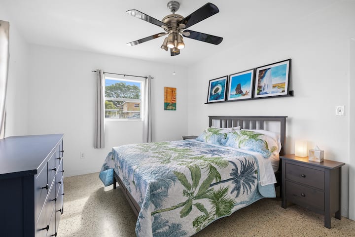 High Tide Hideout - Treasure Island, FL