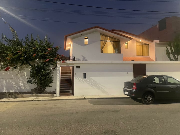 Amplio Departamento En Cercado De Camaná - La Pampa