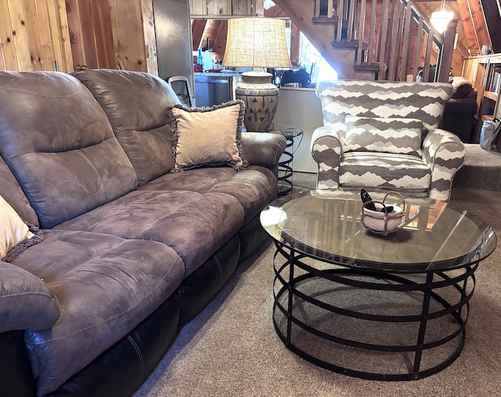 Lakeside Water Views | Dock | Pull-thru Driveway - Donnelly, ID