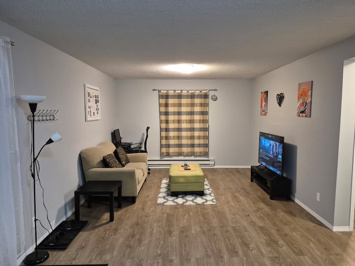 Bright & Cozy Getaway / Near Garden City Mall - Manitoba