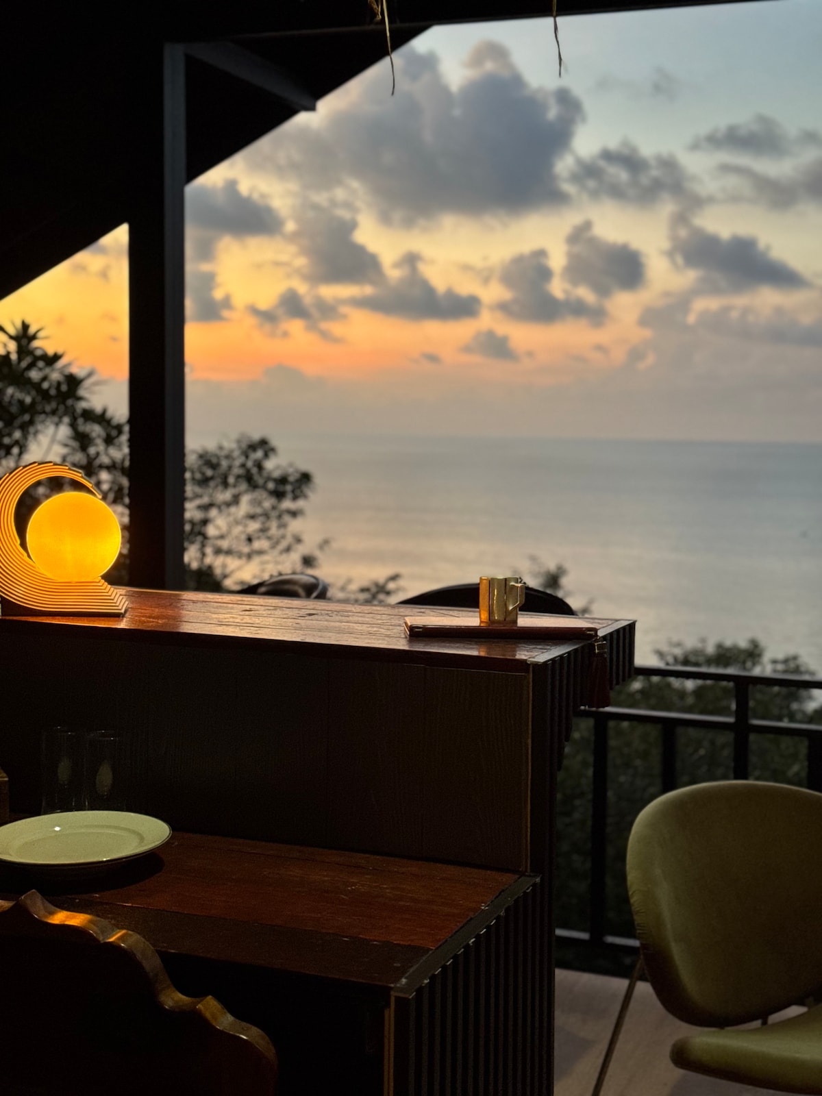 Cabaña privada con vistas al mar al atardecer y terraza enorme - Casas ...
