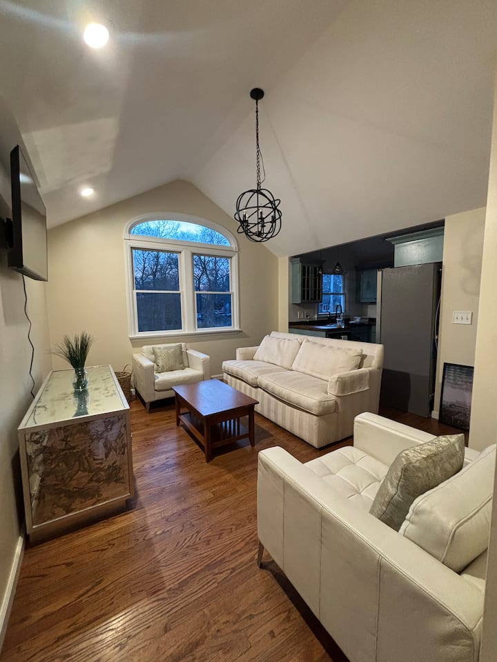 Charming Home In Hampton Bays - The Hamptons, NY