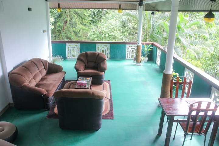 The Forest Villa Homestay - Sri Lanka