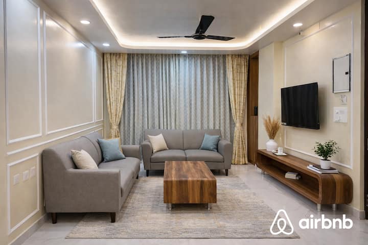 15 Min To Kashi Vishwanath |Ac 2bhk|assi Ghat| Bhu - Varanasi